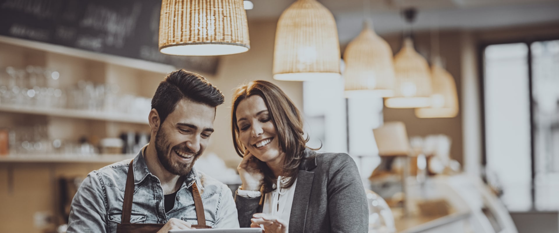 What are the skills in food and service management?